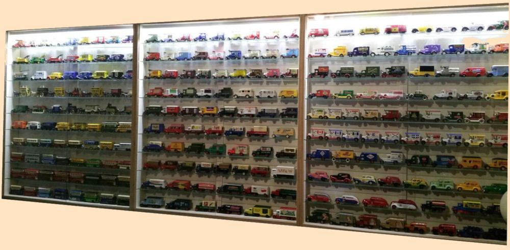 vitrine voor madeltreinen, modelauto's en modelschepen, schaal 1:18, 1: ...